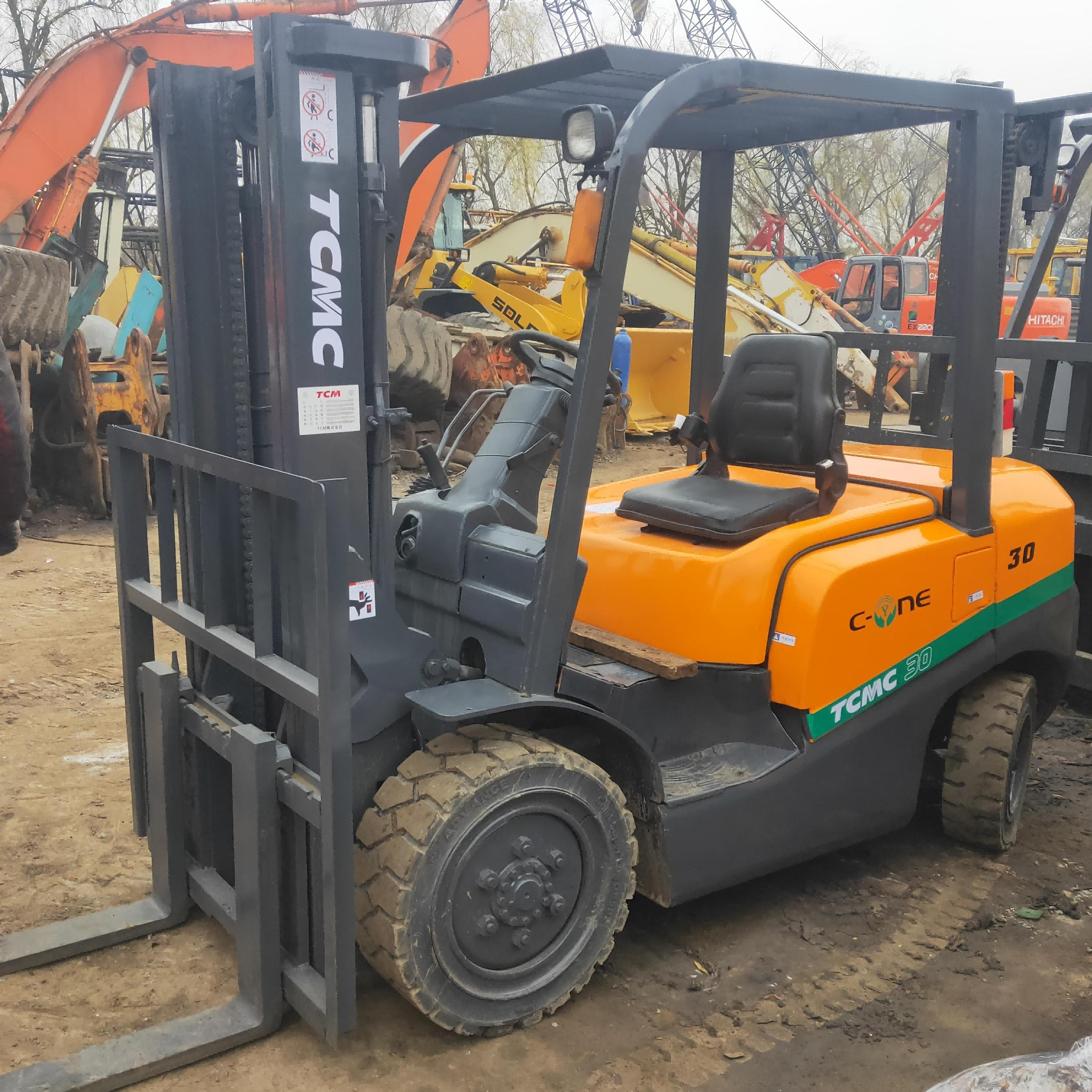 3T Used Warehouse Equipment Distributor Forklift TCM F30